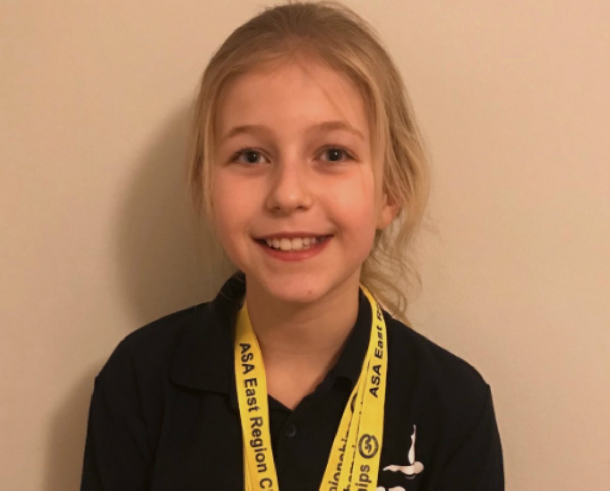 Evie’s Artistic Swimming | News | Bedford Girls' School